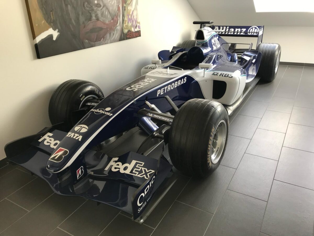 F1 Williams FW26 official show car in 2006 livery - GPCars4Sale.com