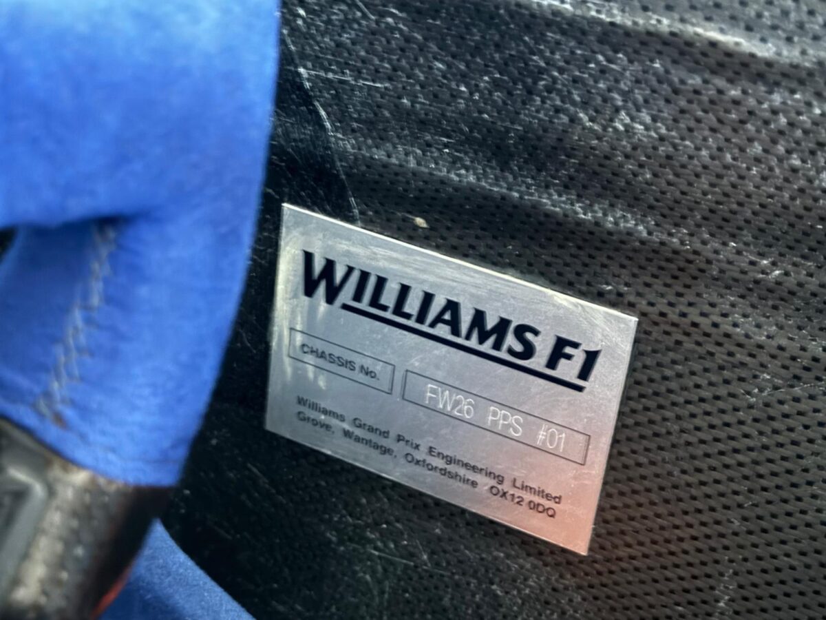 F1 Williams FW26 official show car in 2006 livery - GPCars4Sale.com